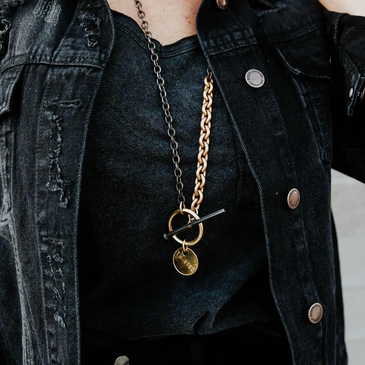 Power necklace